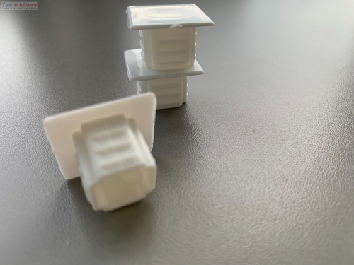 Rectangular hole plug